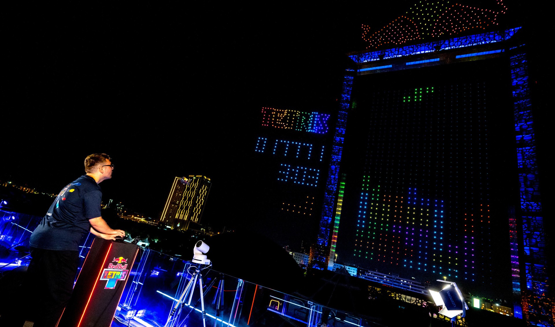 "One Of A Kind" - The Largest Game Of Tetris Has Just Been Played With ...