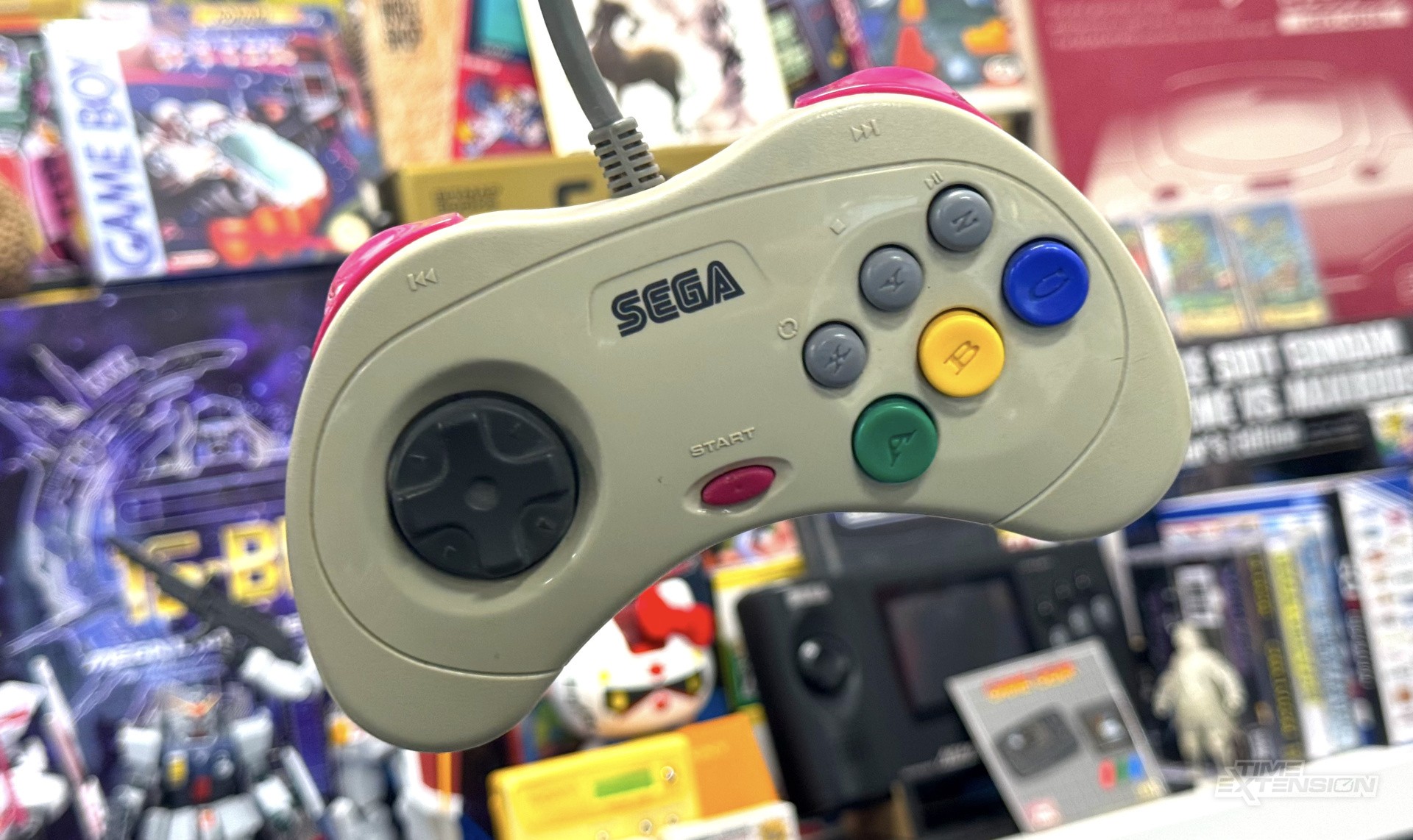 Watching This 30-Year-Old Joypad Take An Ultrasonic Bath Is Strangely Satisfying | Time Extension