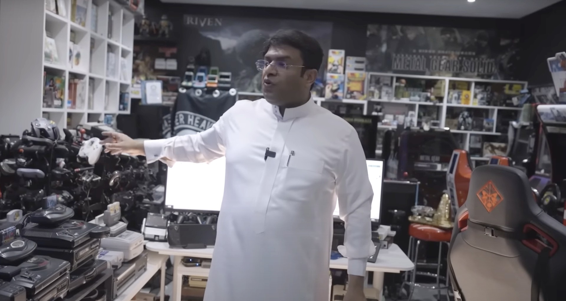 Man Sets Record For Most Gaming Consoles Connected To A Single TV ...